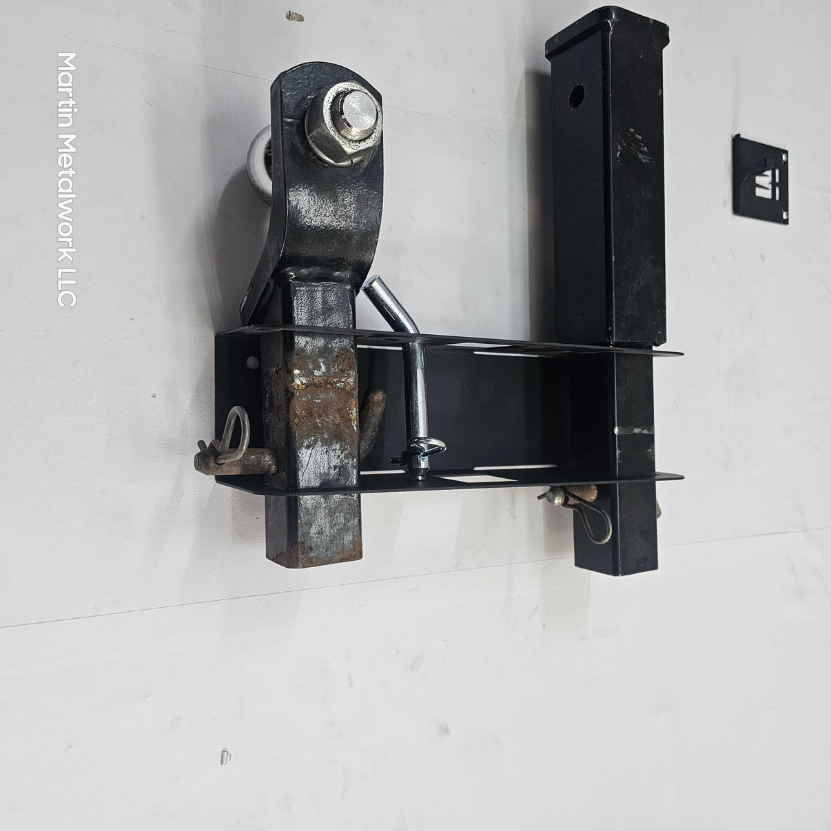 Wall-Mounted Trailer Hitch Rack - Heavy-Duty Hitch Receiver Holder - P ...